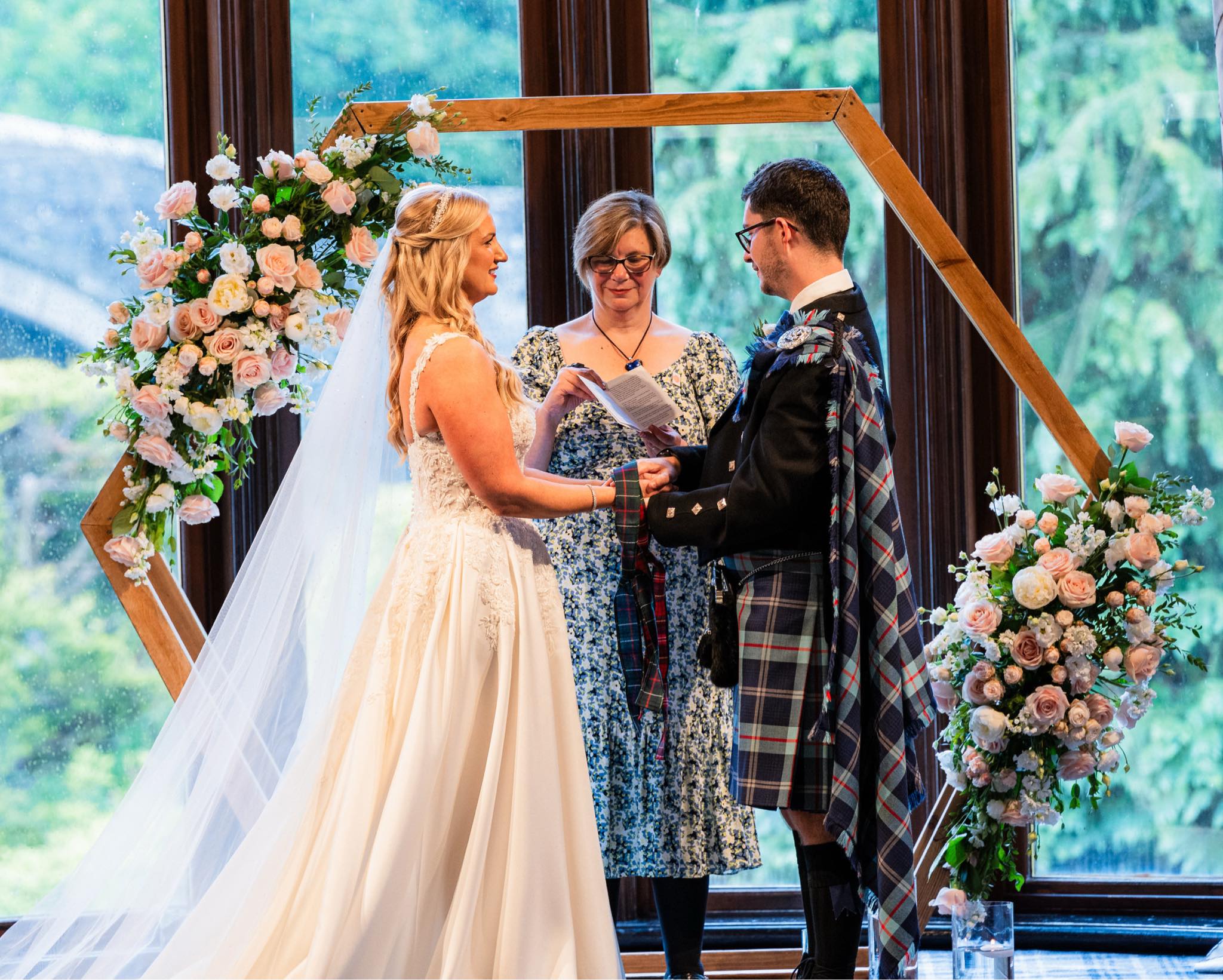 A Love Set in Stone: Oathing Stone Ritual 'Warmed' With Love - Fuze ...